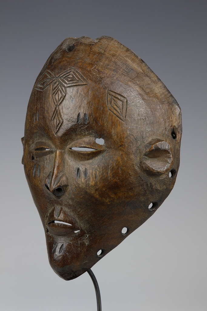 Luvale/Lwena 'Pwo' Mask, Angola-Zambia Border Region | £1100 | TRIBAL ...