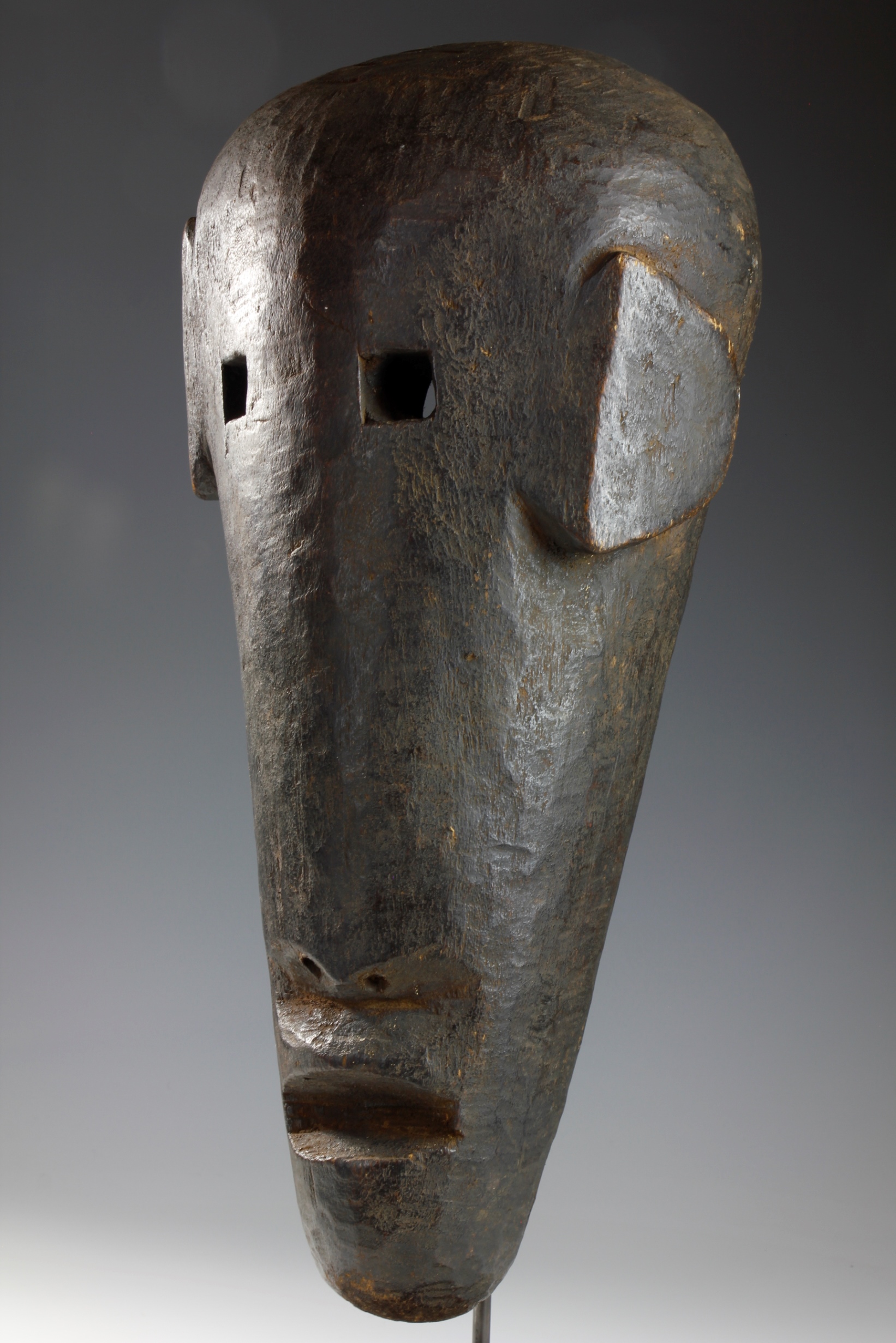 Rare Kerewe Mask, Lake Victoria, Tanzania | £2200 | TRIBAL GATHERING LONDON