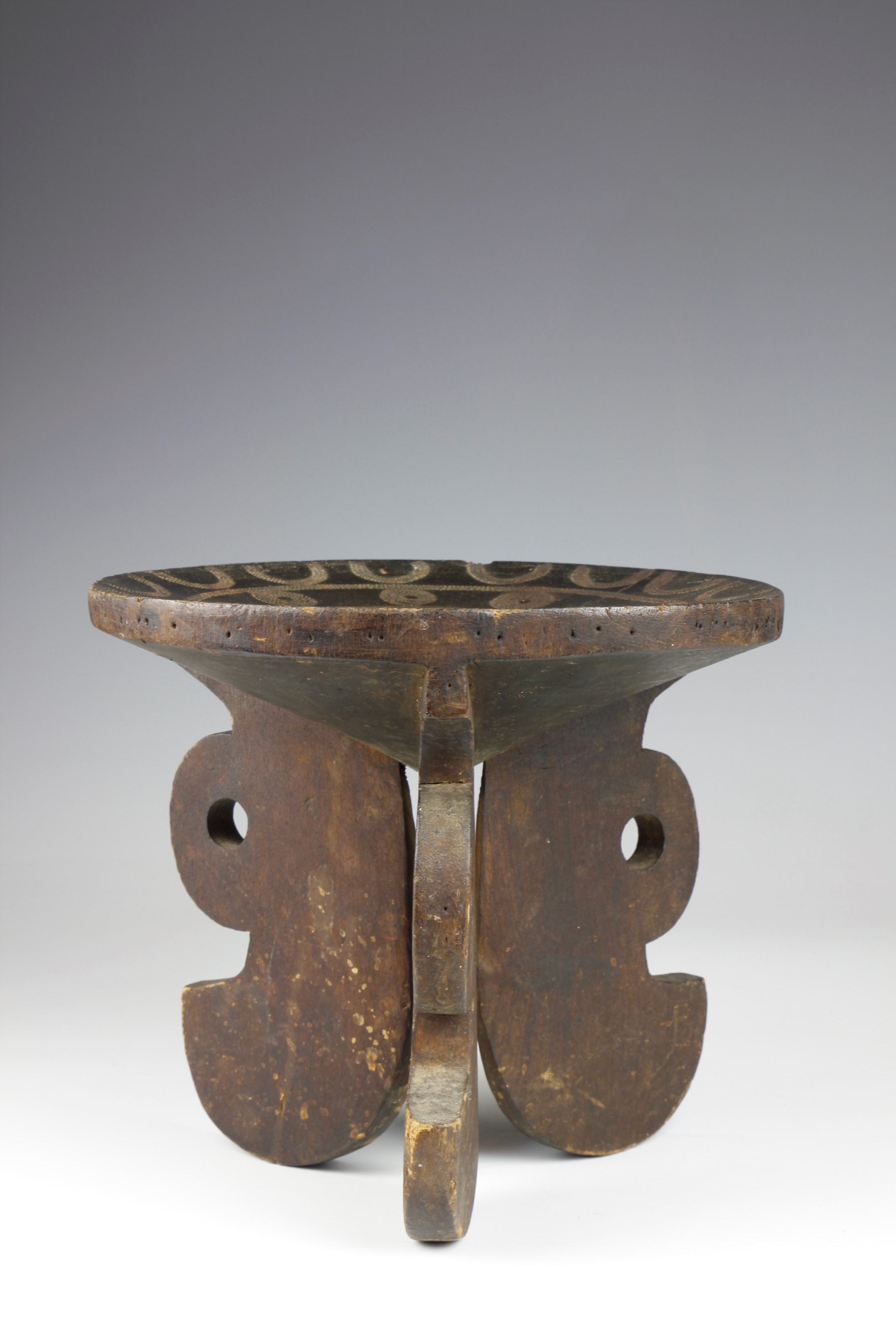 SMALL KAMBA ELDER'S STOOL WITH WIRE-WORK TOP | Kenya. £580 | TRIBAL ...