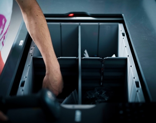 SwingPort™ | AutoStore Automated Workstations