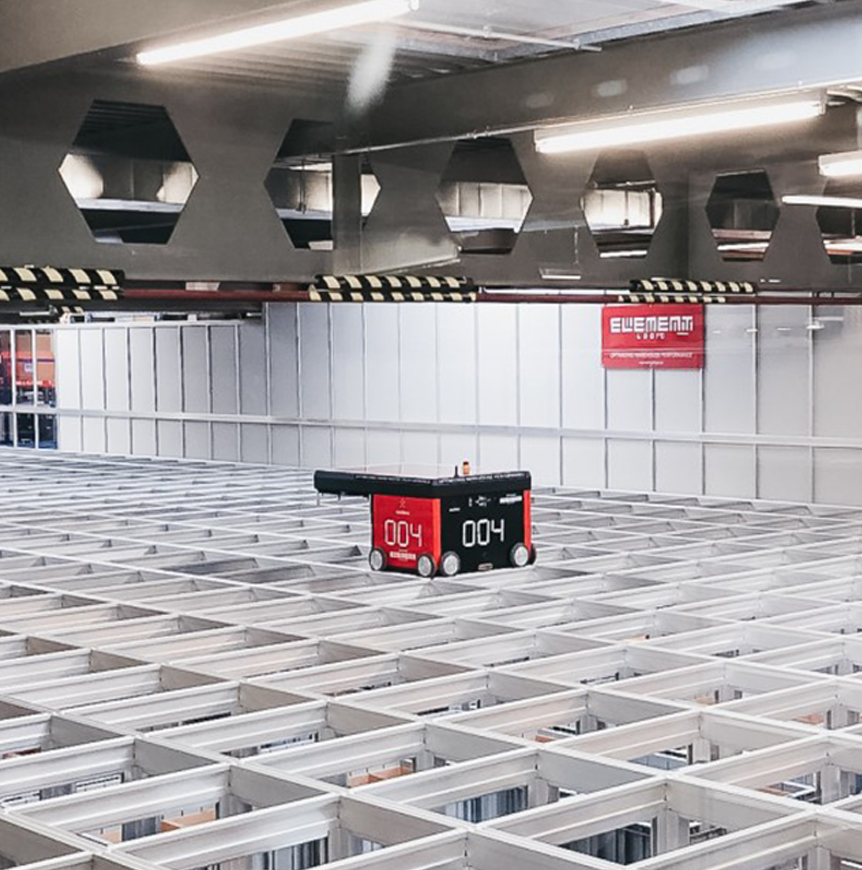 Retail Warehouse Automation and Robots | AutoStore