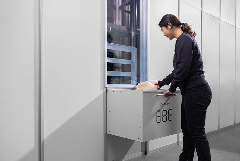 Highly Flexible Warehouse Workstations | AutoStore Ports