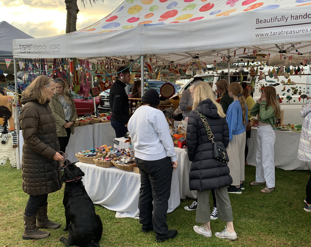 Sandy Twilight Market, Sandy Village
