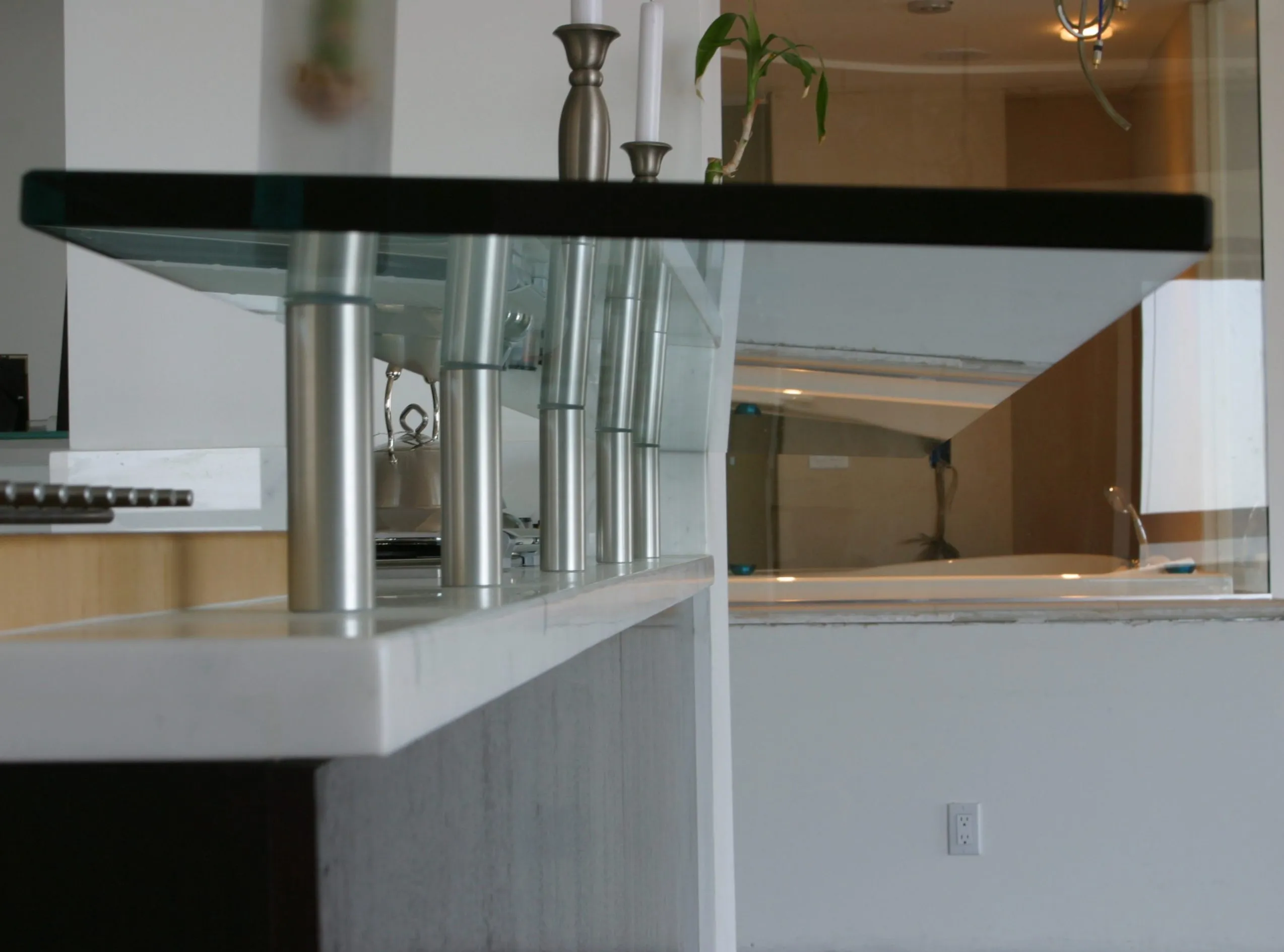 Glass Breakfast Bar Stand-offs