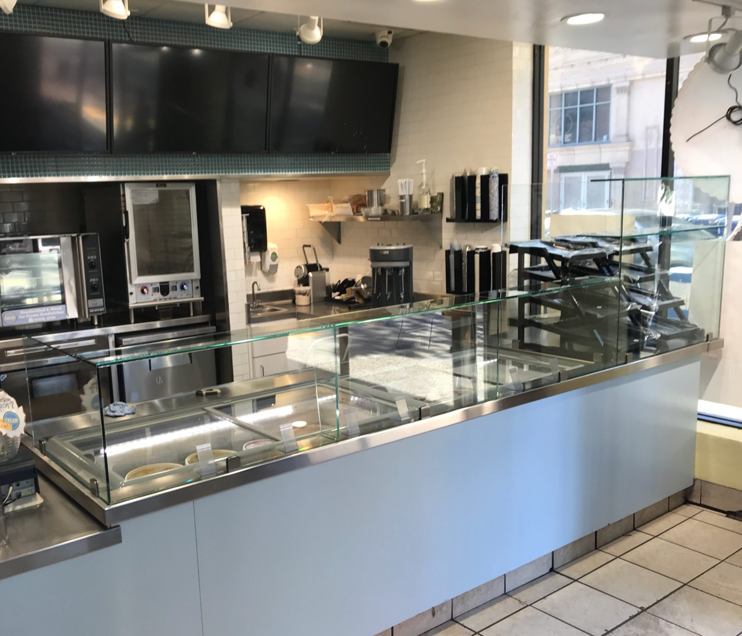 Commercial Glass & Mirror for Restaurants & Bars