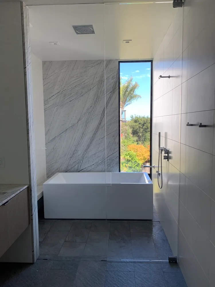 Hardware Free Hand Pull shower & Tub closure