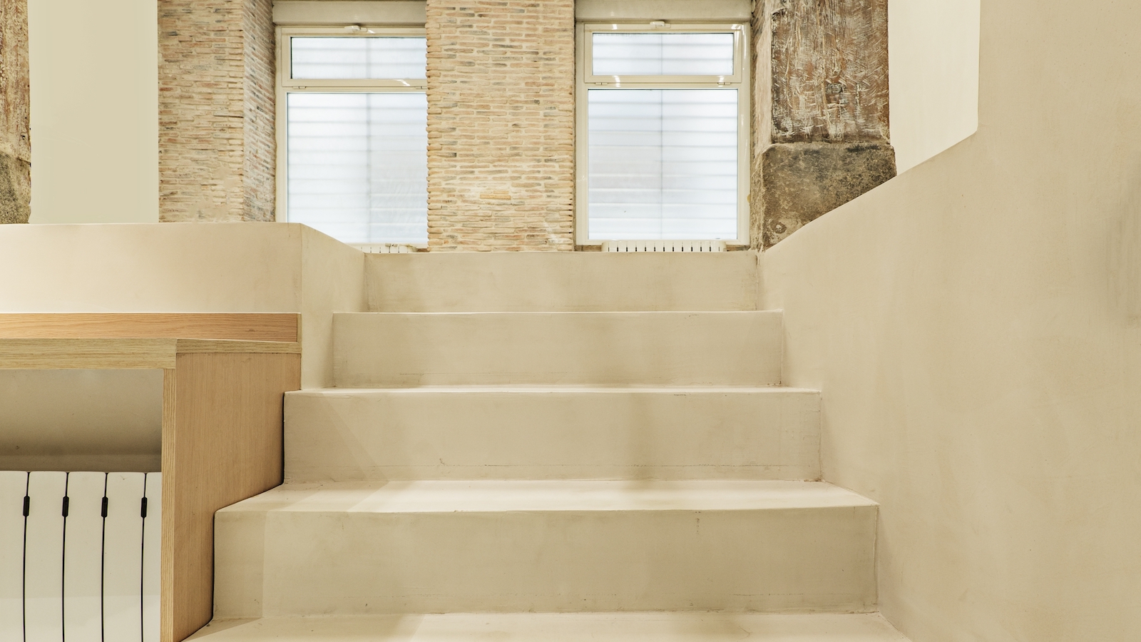 White Concrete Floors, Melbourne Specialists | Policrete