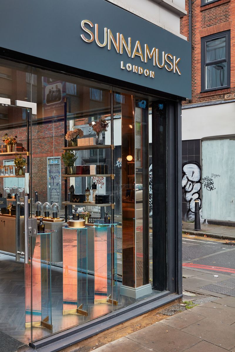 ROCK + POPPINS - Sunnamusk - London E1