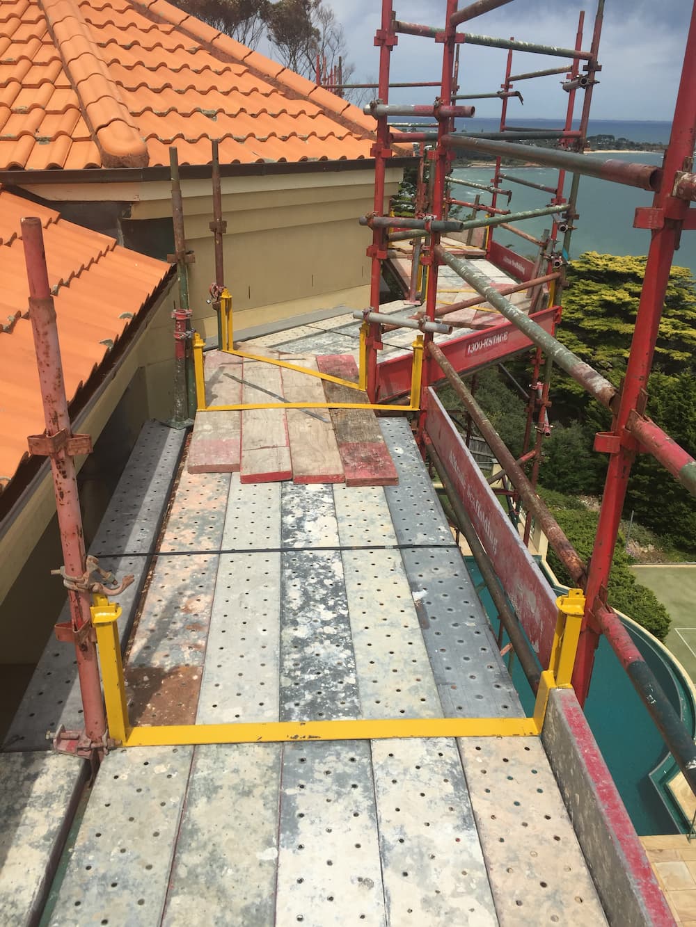 Re-roofing Scaffolding – Alltrade Scaffolding