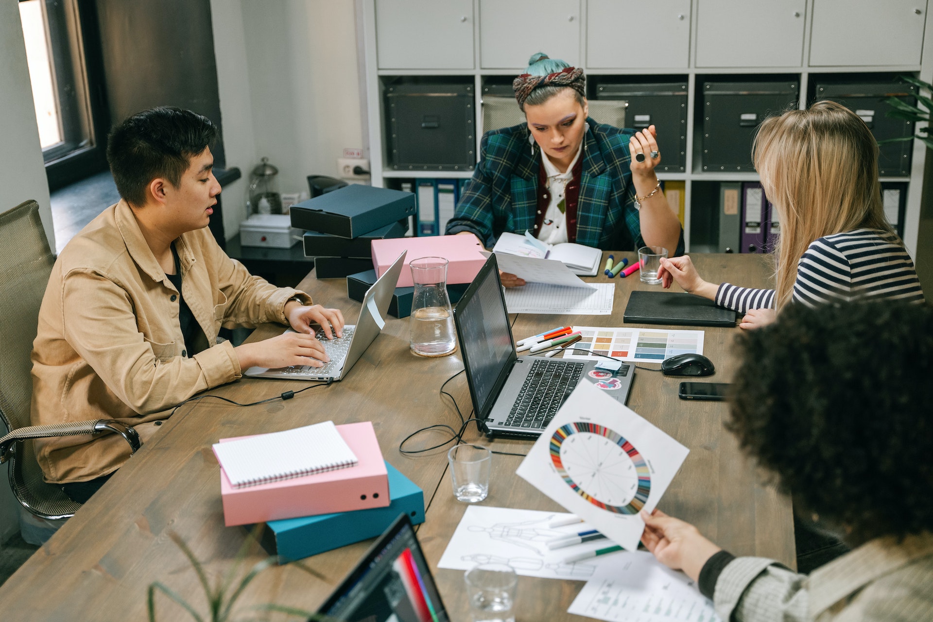 The Complete Guide to Employee Retention and Office Attendance