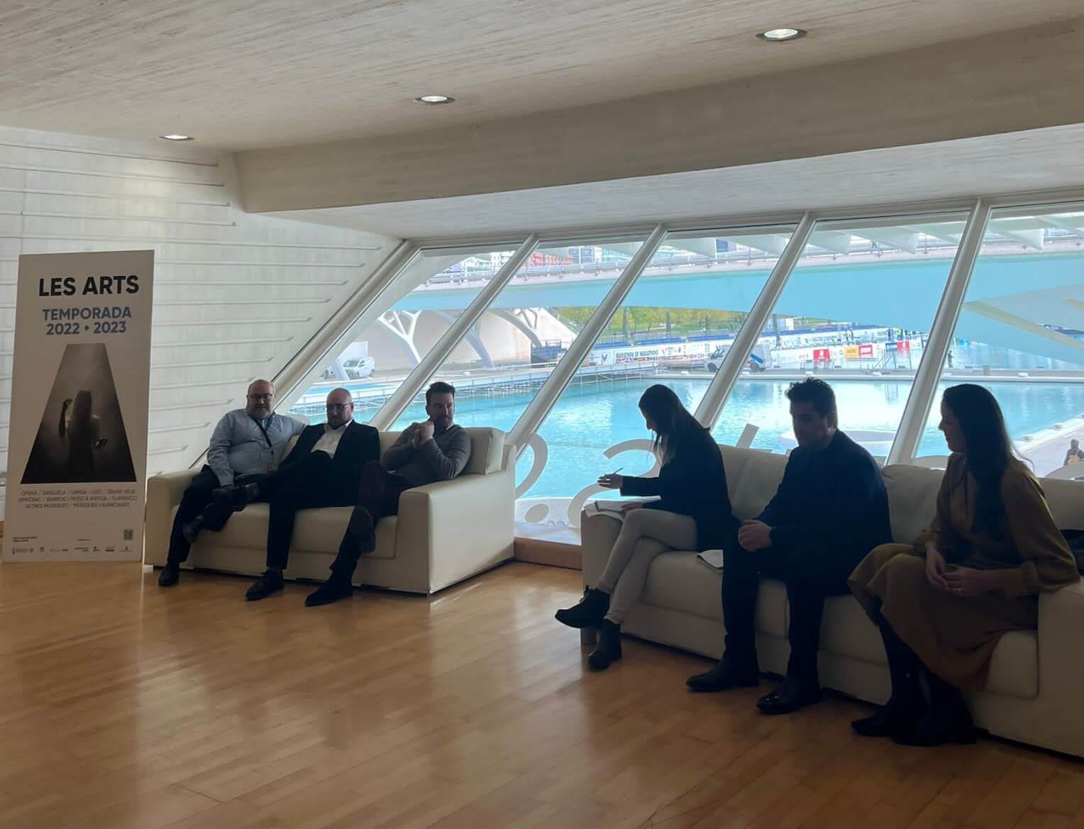 Interpretazione simultanea o consecutiva: quale servizio richiedere | Portfolio