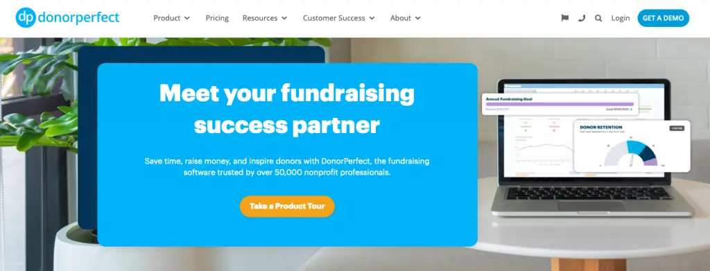 8 Best CRM Software for Nonprofit Organizations in 2024 - Teachfloor Blog