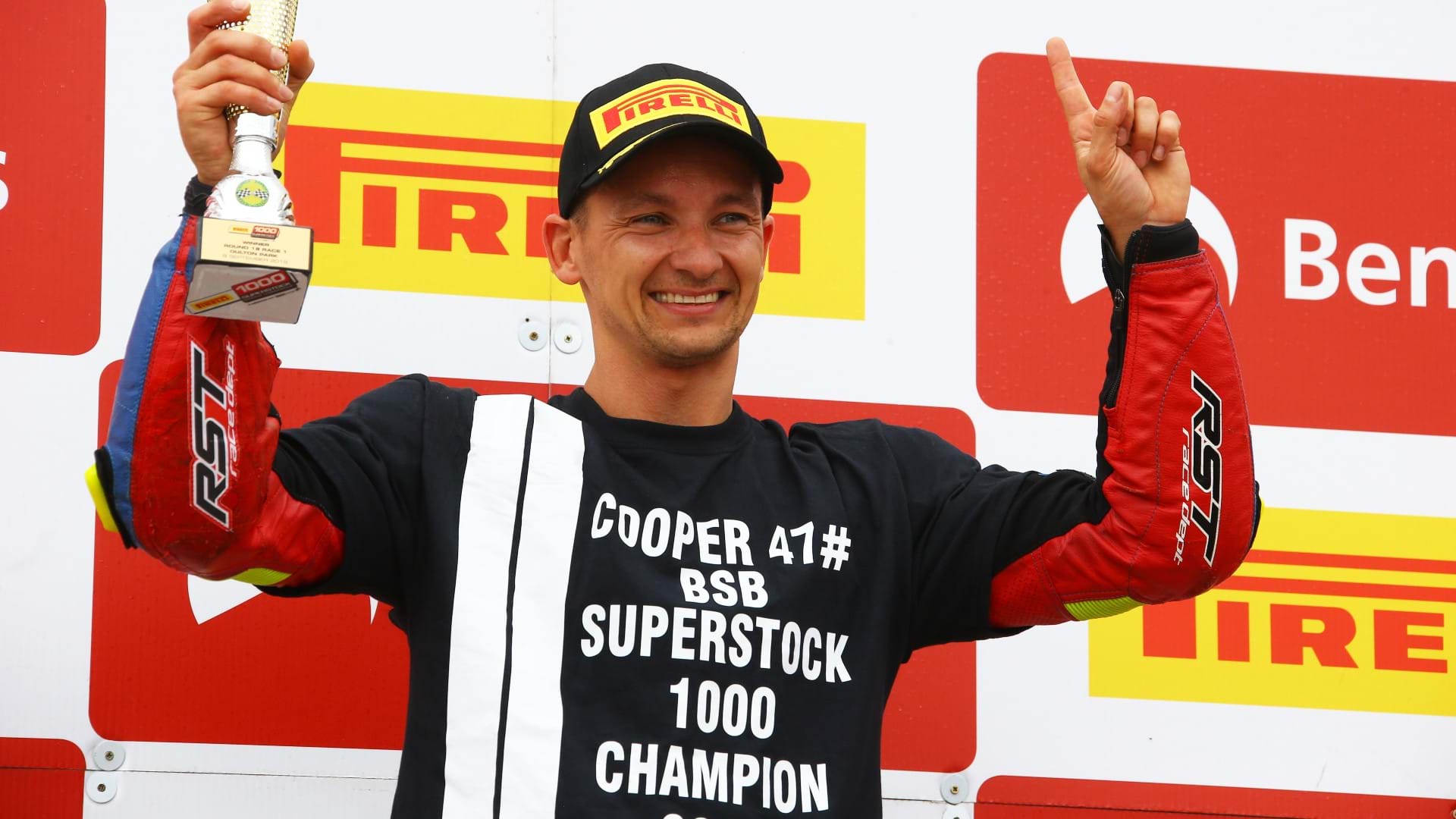 Richard Cooper Returns to North West 200 with Buildbase Suzuki