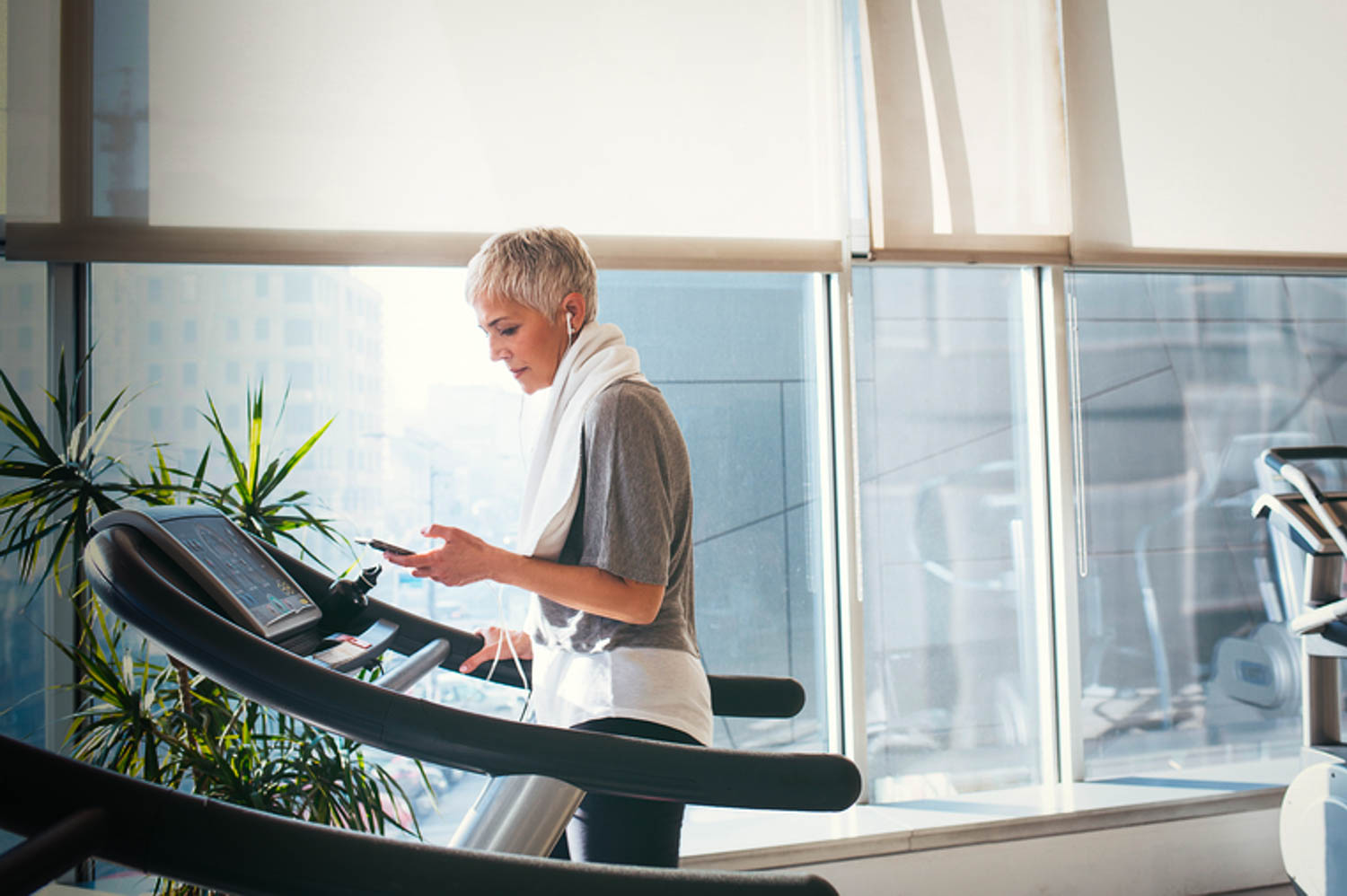 Aerobic Exercise for Seniors: Best and Safest Types