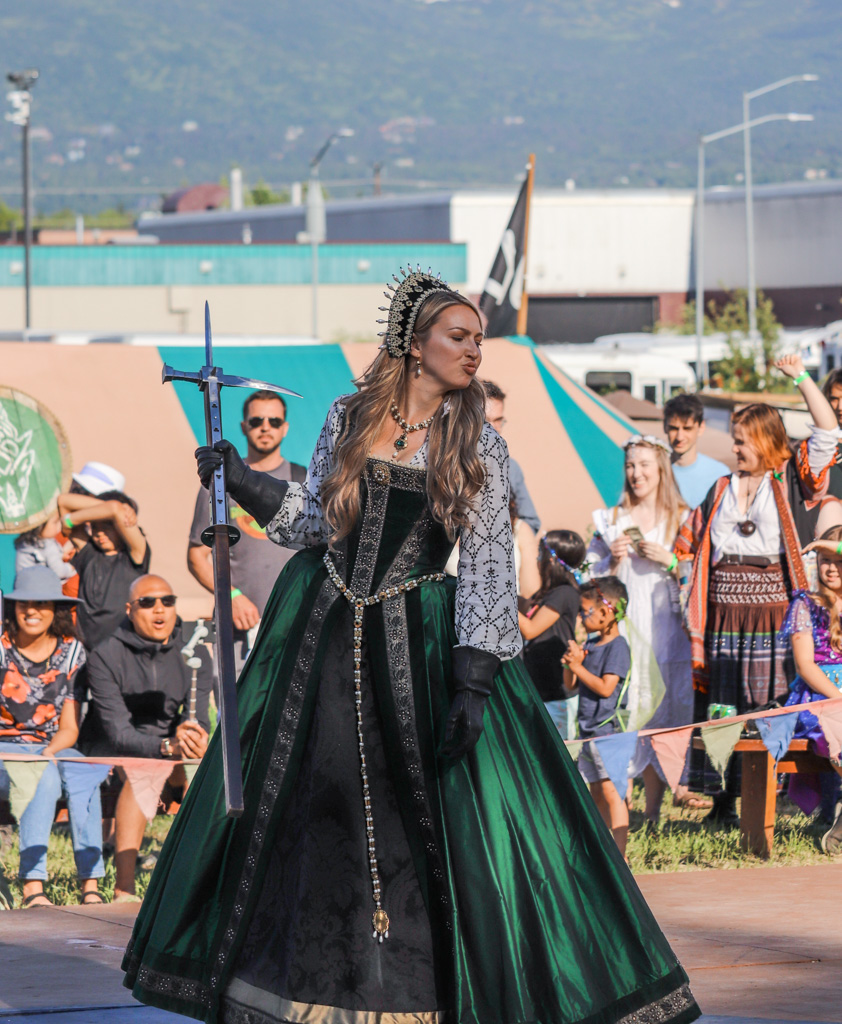 Lords, ladies and pirates out and about: history comes alive at Three ...