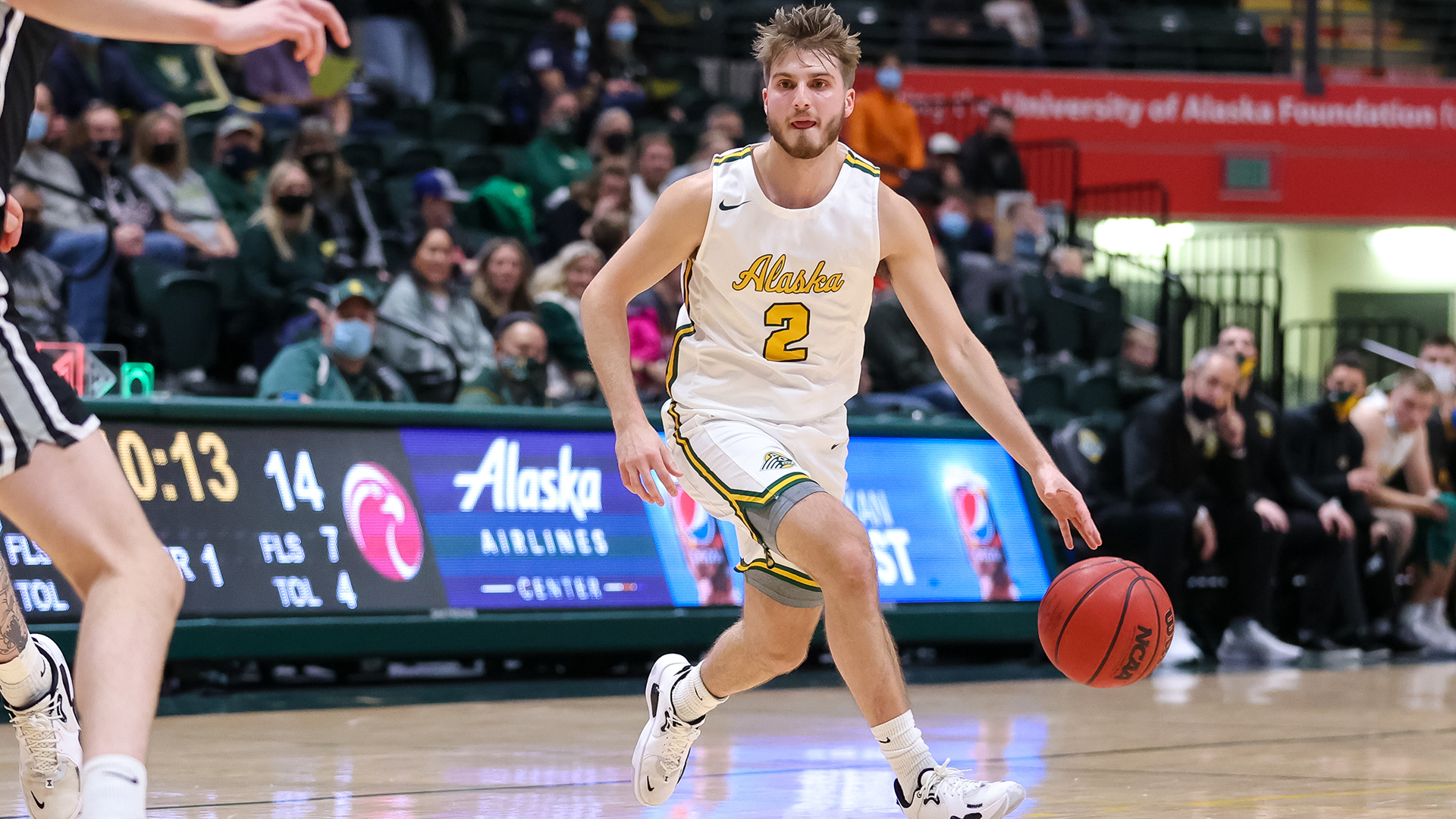 Seawolves men's basketball debuts in Green & Gold exhibition game