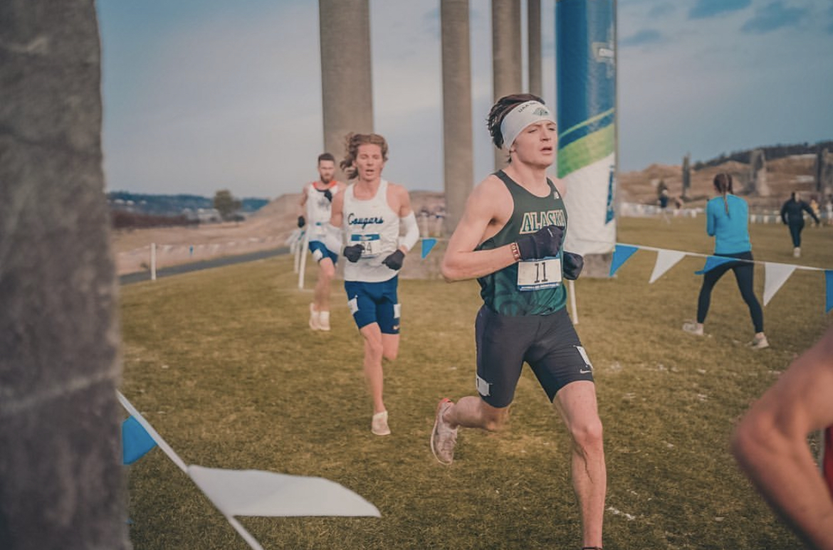 Nash runs his way to All-American in the cross country championships
