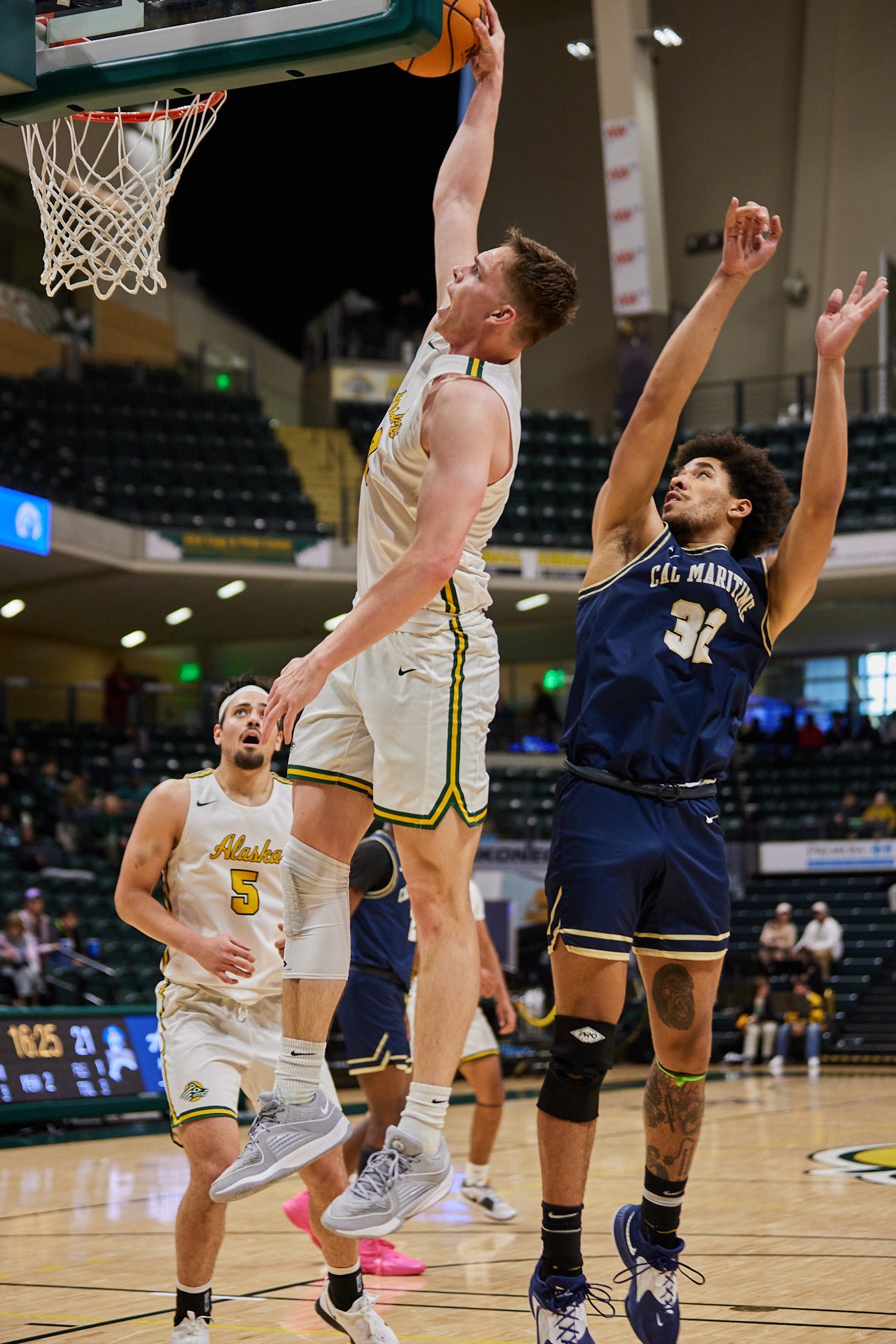 New Seawolves help UAA men’s basketball dribble to an undefeated start