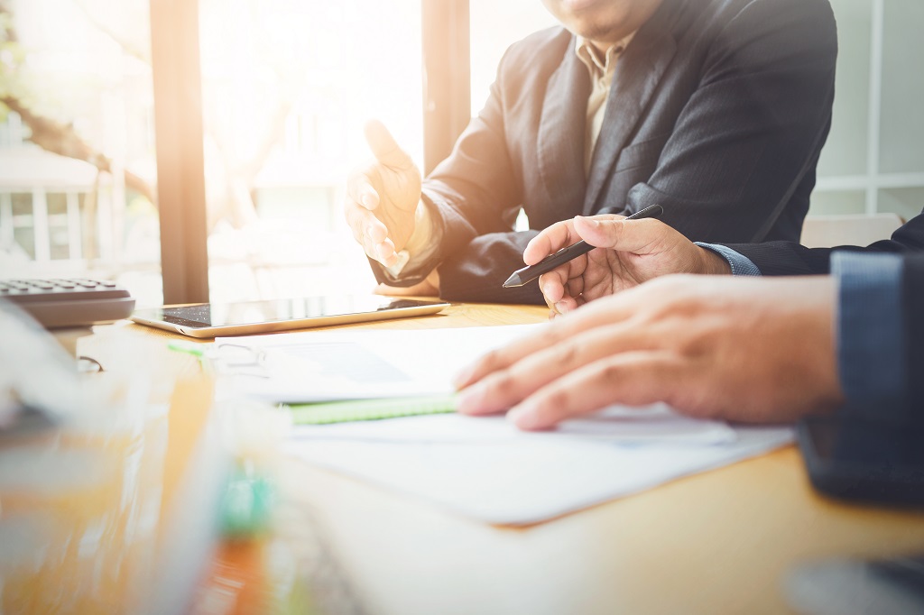 Vertical Mergers: The Ultimate Guide With Examples