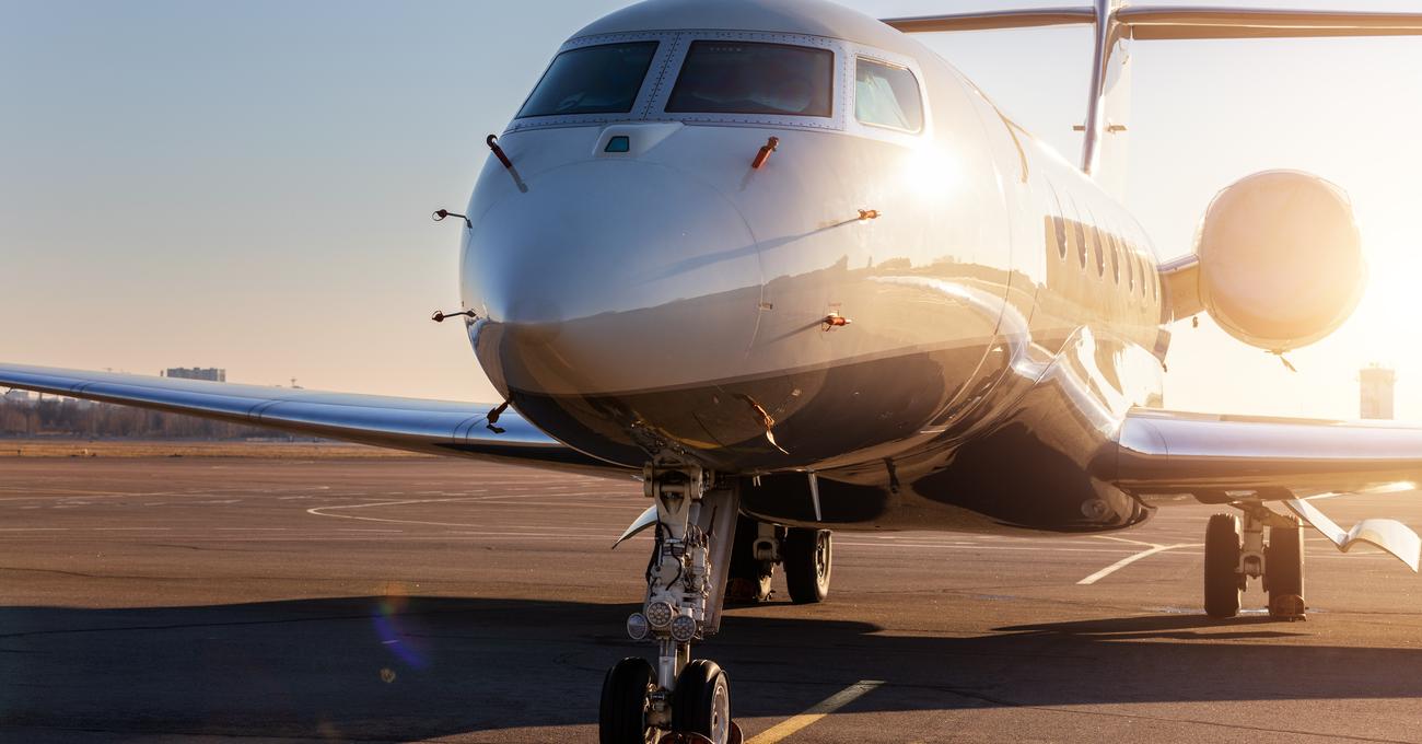 Commercial Vs Airline Pilot: Comparison List of Differences | SkyTough