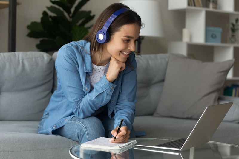 14 Tips To Effectively Use Audio for eLearning Courses