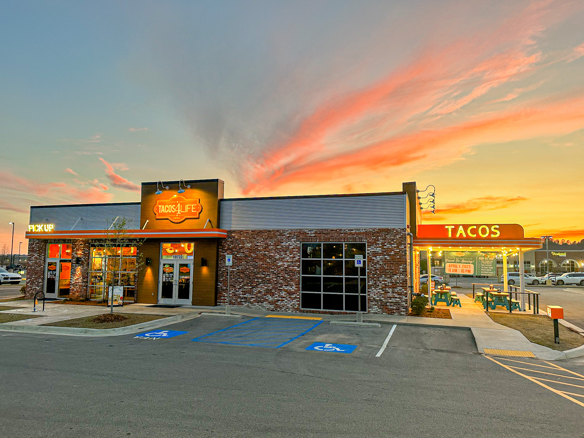 Tulsa, Oklahoma - Tacos 4 Life Restaurant