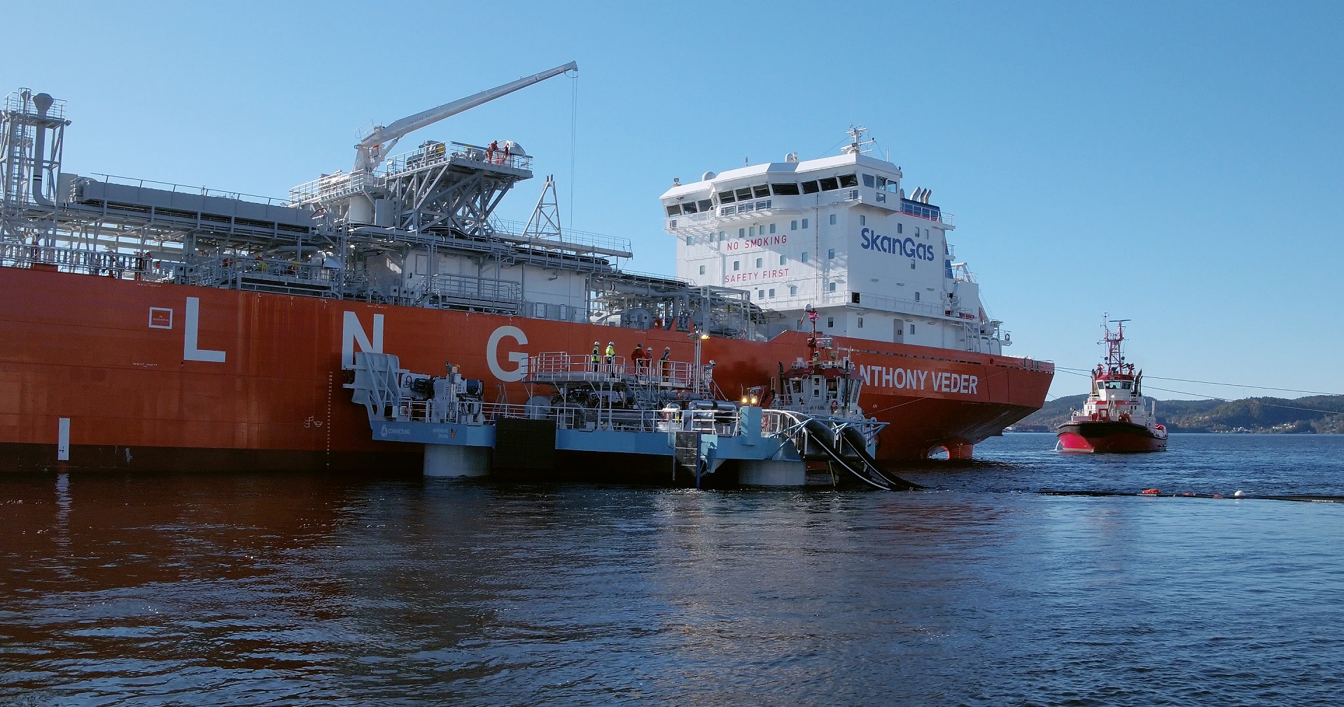 Floating Jettyless vs Fixed Infrastructure