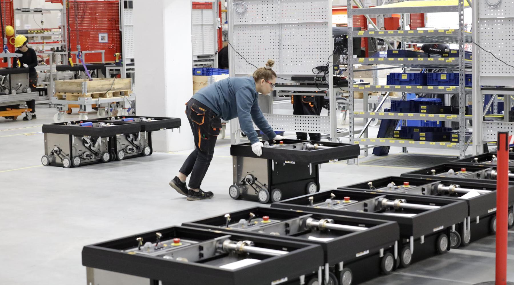 The Robot Builders | AutoStore