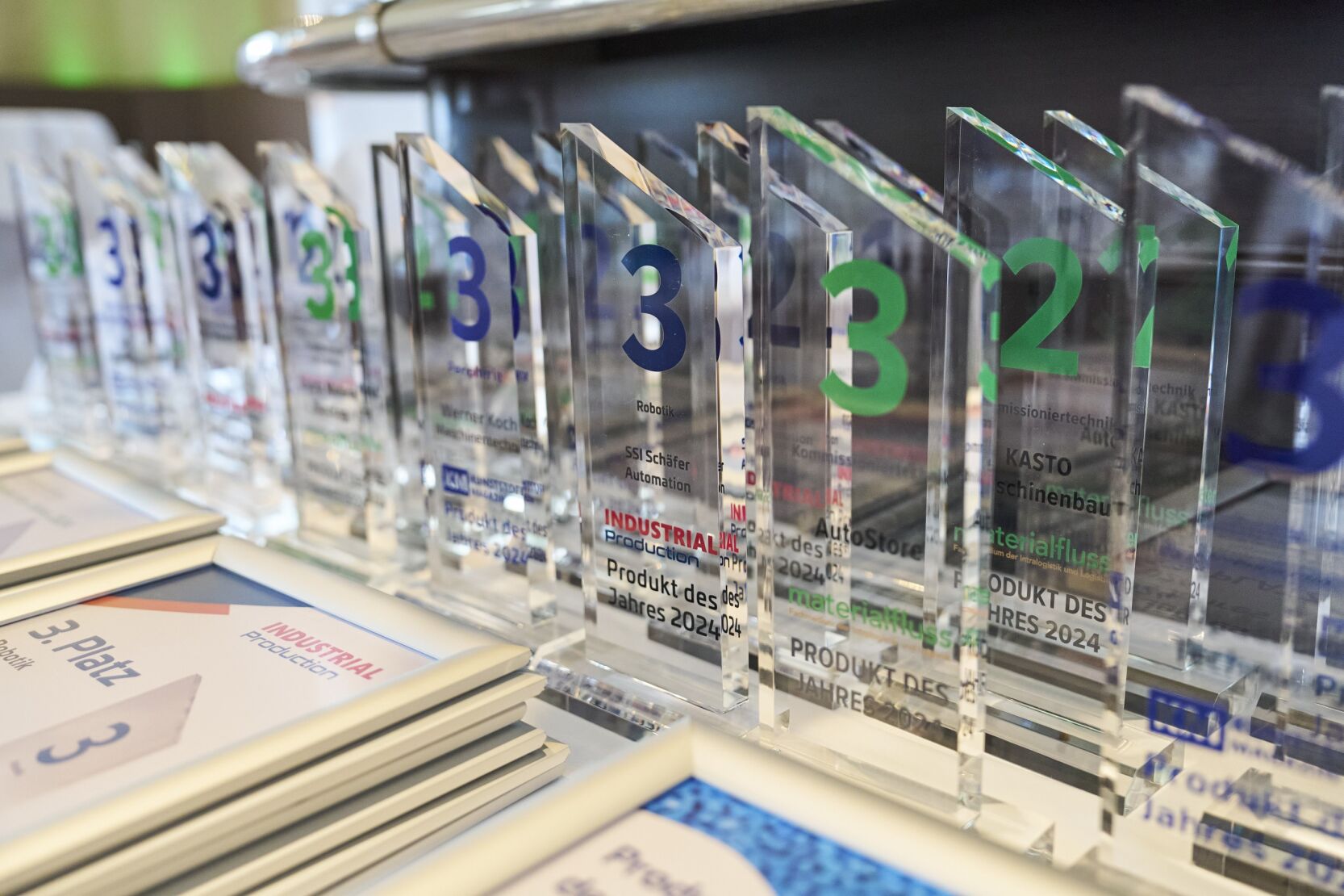 AutoStore R5 Pro™ Robot Top 3 in "Product of the Year" 2024