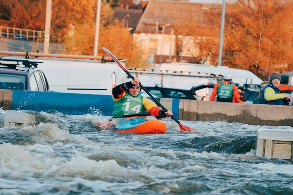 Axe Throwing in Glasgow | Surf Office