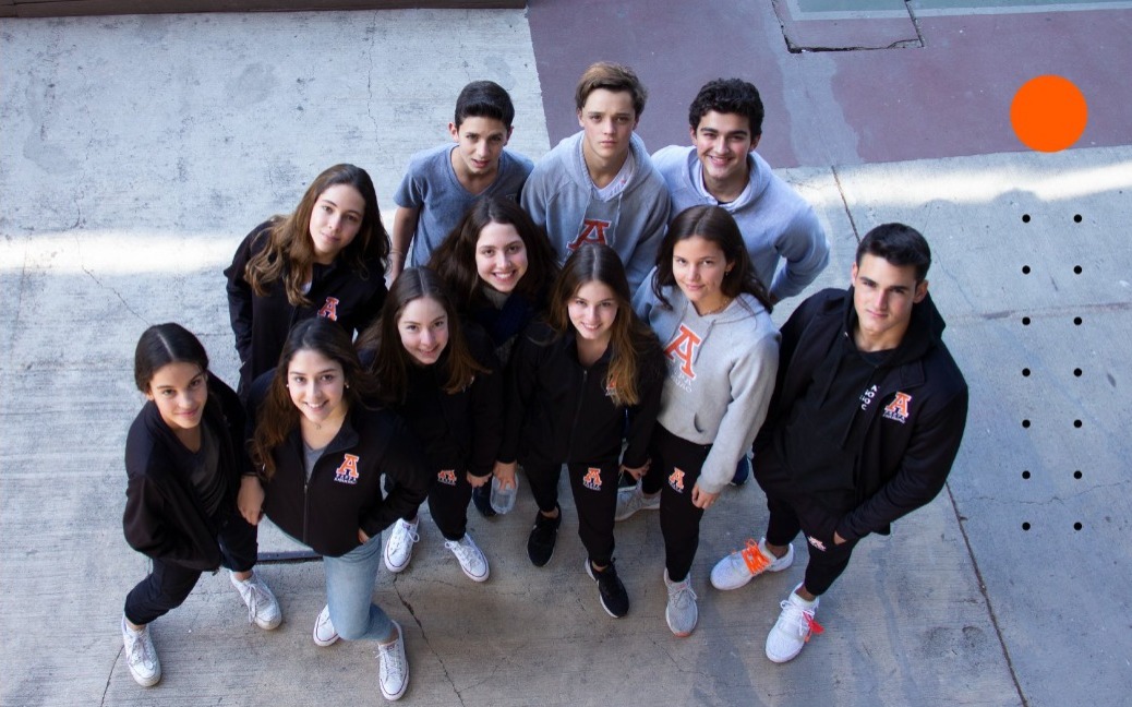 Alumnos de preparatoria Anáhuac México Pinecrest México