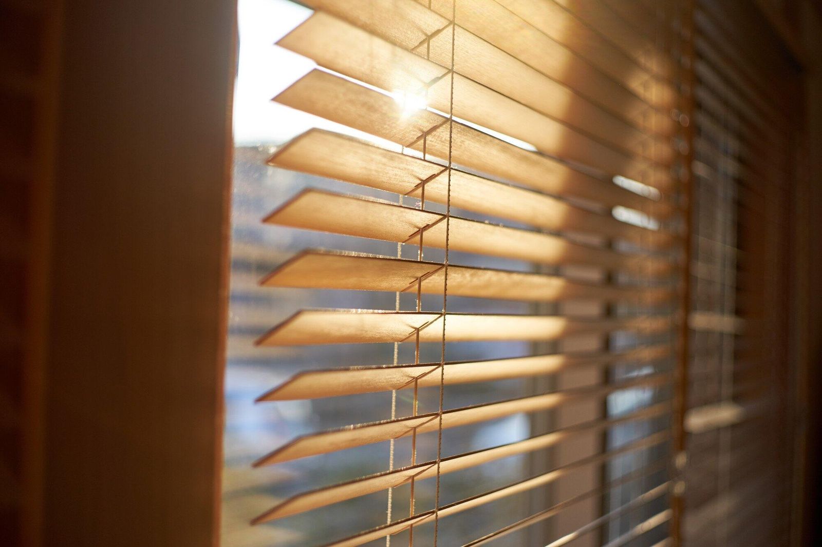 Guide to selecting shades for your home