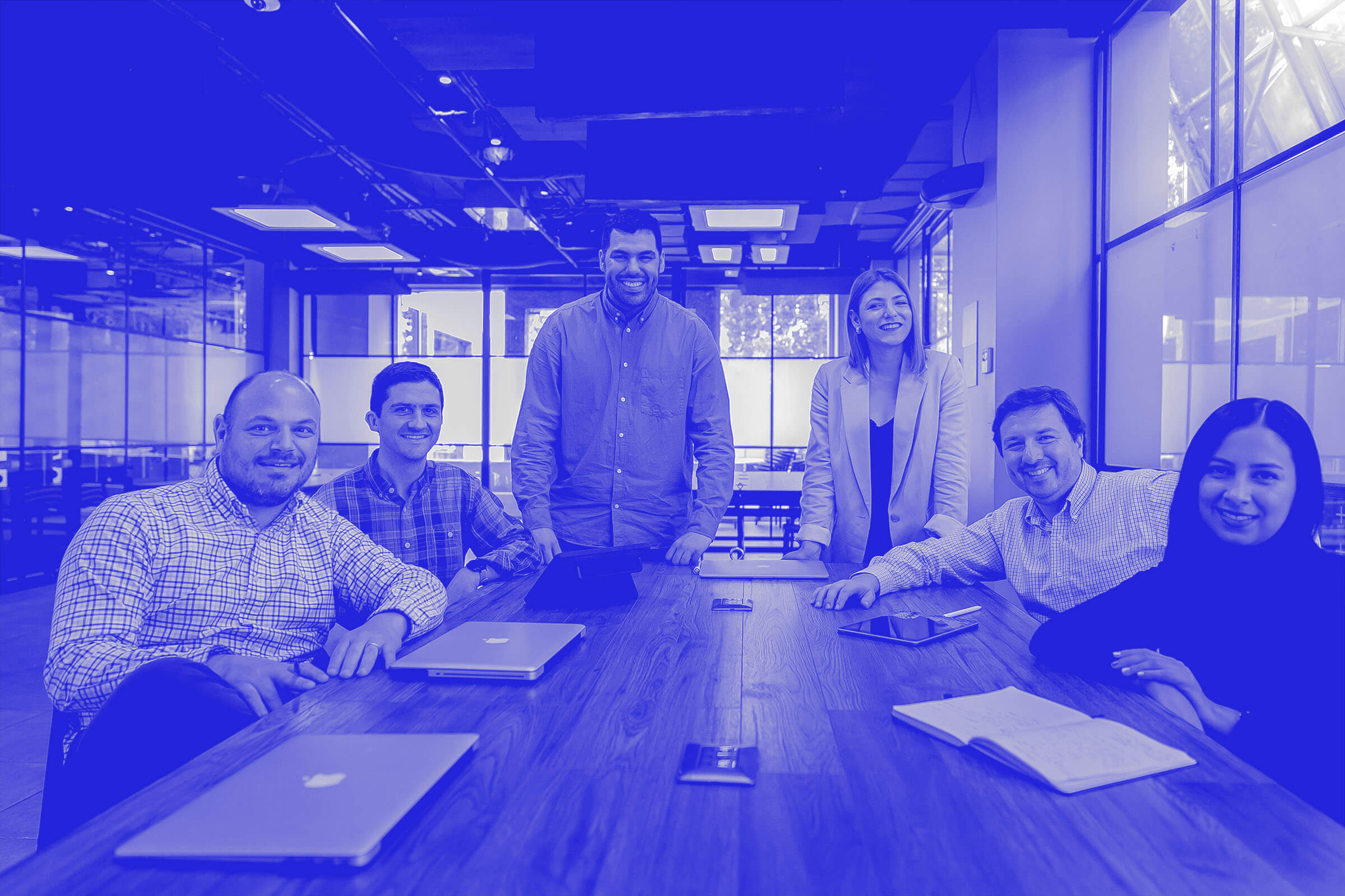 Retail Compass / Nosotros