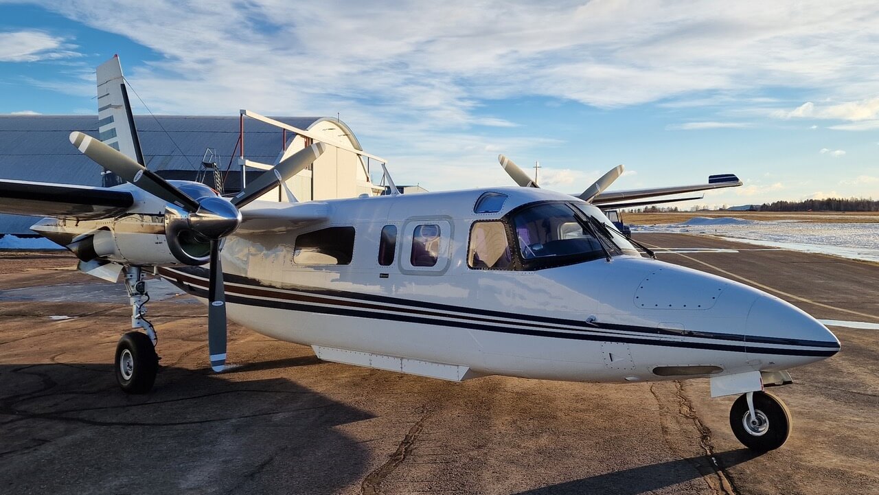 Twin Commander 690C | Aircraft