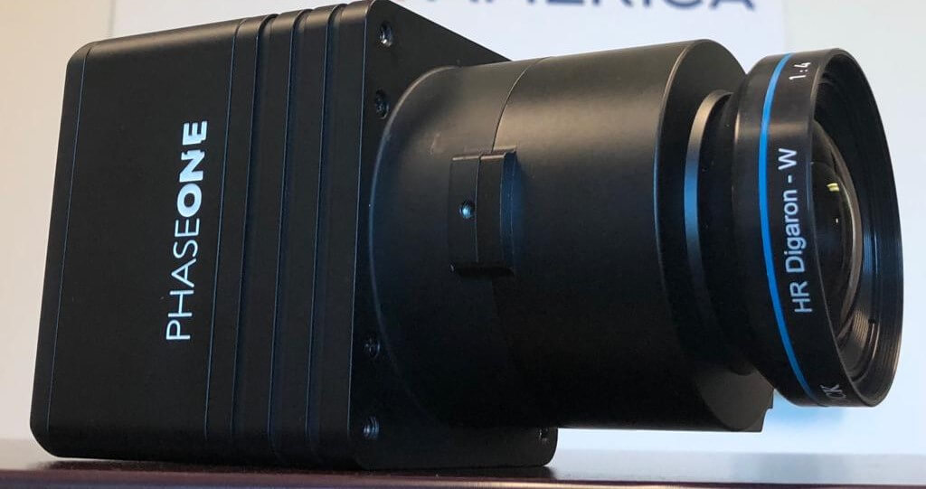 iXM RS150F 4-Band System | Medium Format Camera