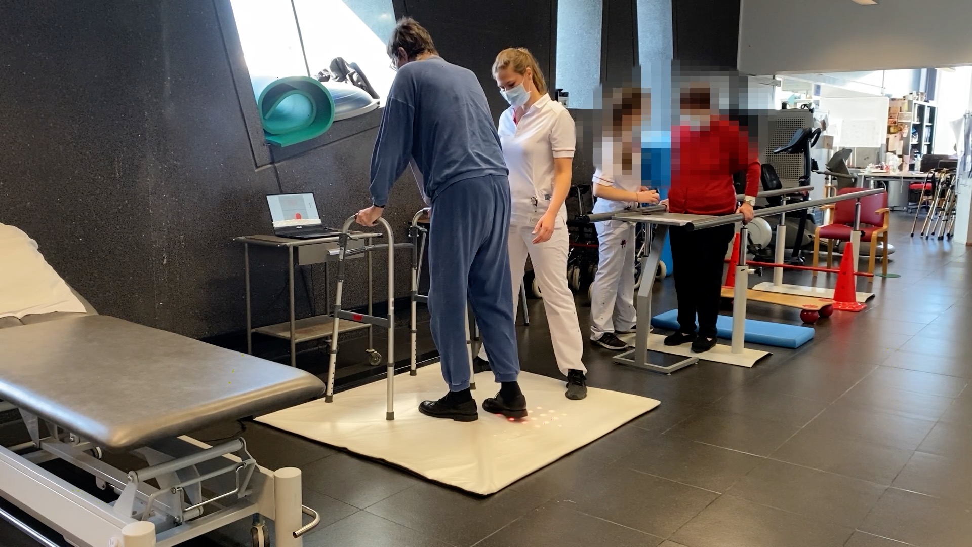 'Speedstep' oefening met loopkader