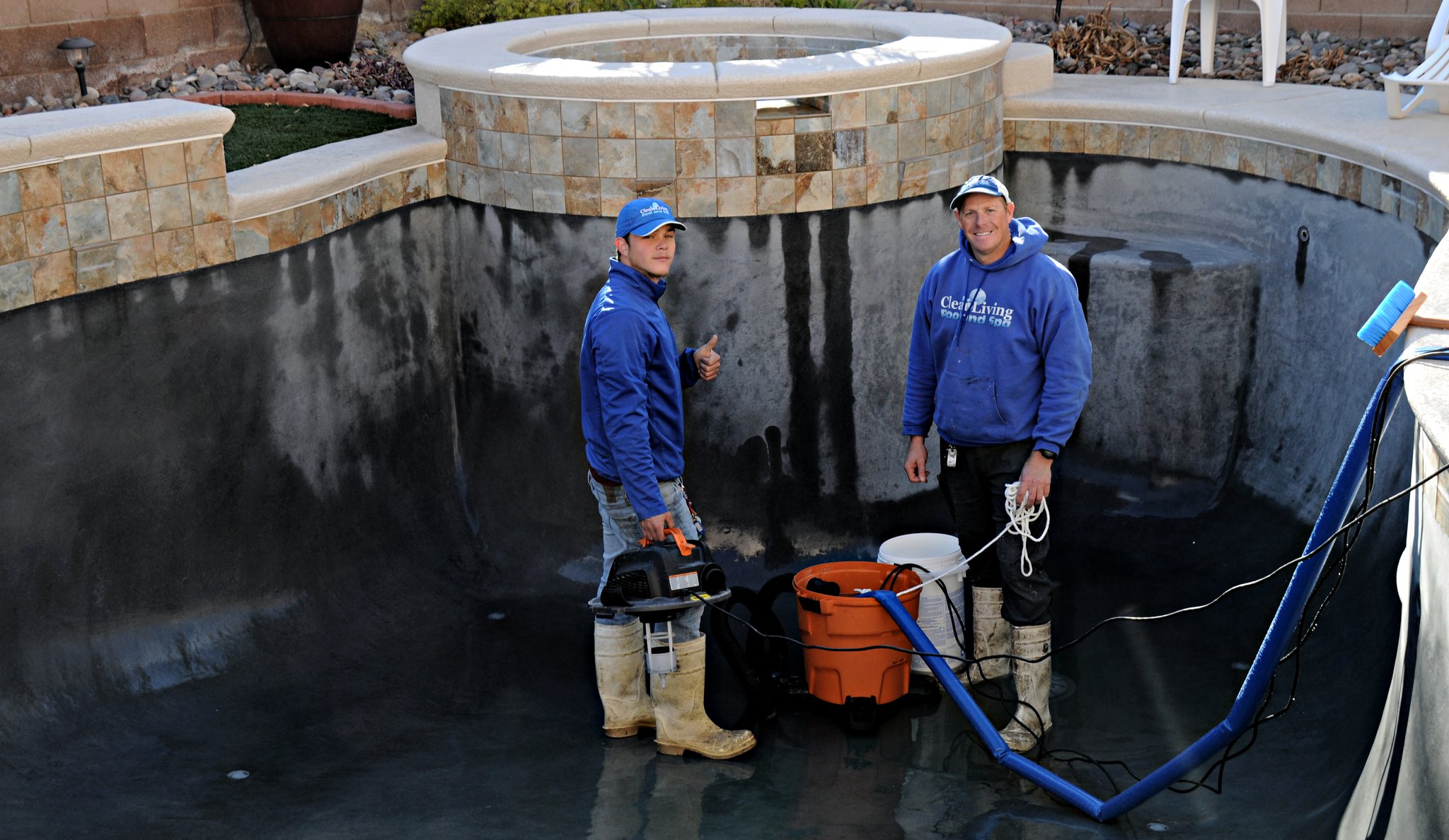 Swimming Pool Cleaning - 9 Tips on How to Clean Swimming Pool