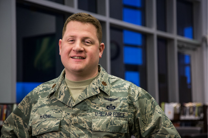 An Air Force Officer and Author: Sean's Doer Story | Fiverr Blog