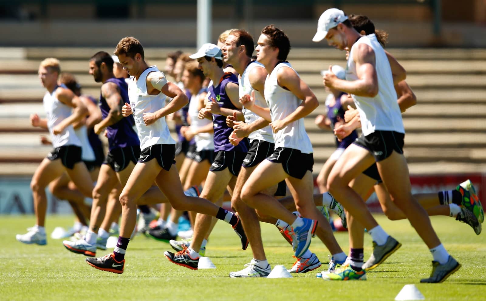 Drills to Improve your Knee Drive for Sprinting and Acceleration - Blog