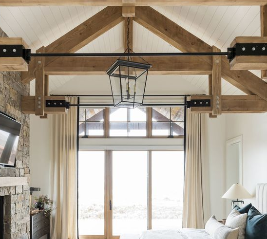 5 Ideas of How to Decorate a Small Bedroom With a High Ceiling