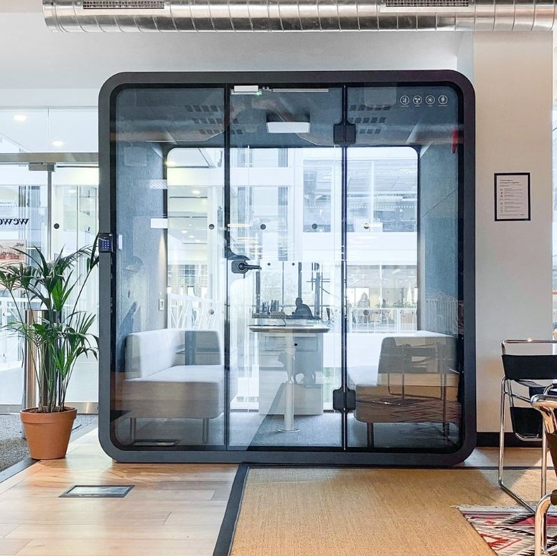 QUBIC Smart Booths: Powered by BOOQED