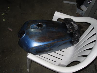 Removing paint off a Yamaha XS250 Tank | Lanesplitter Garage