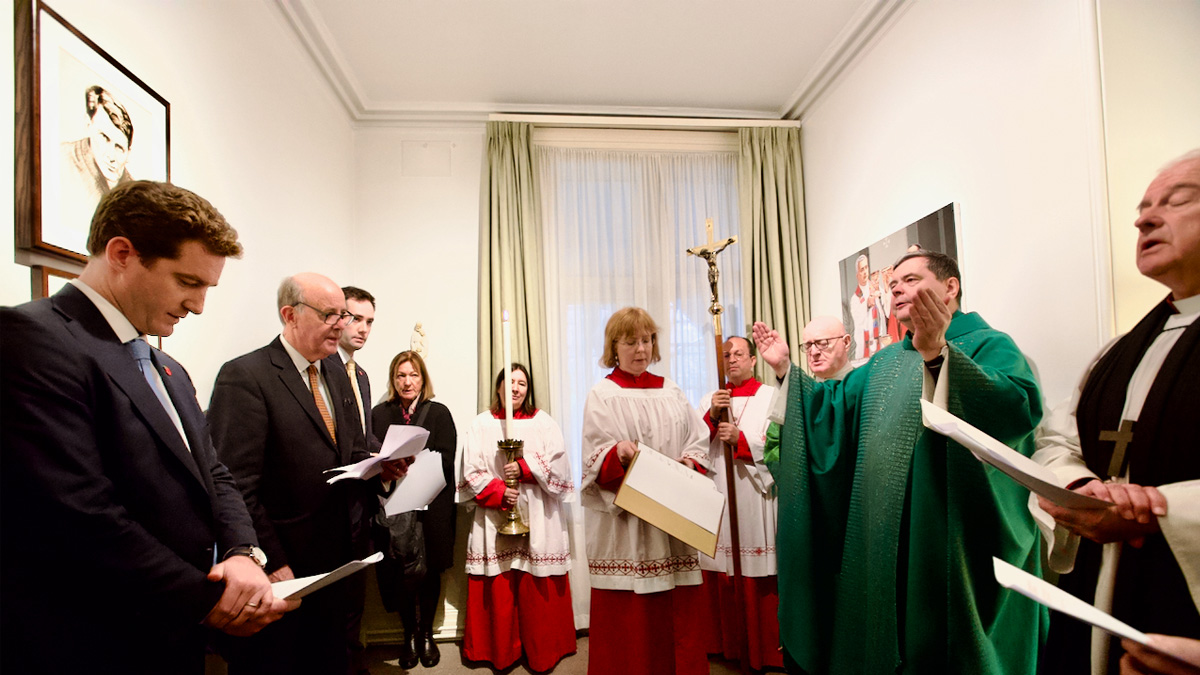 John Sullivan SJ returns to Farm Street Church | Jesuits in Britain