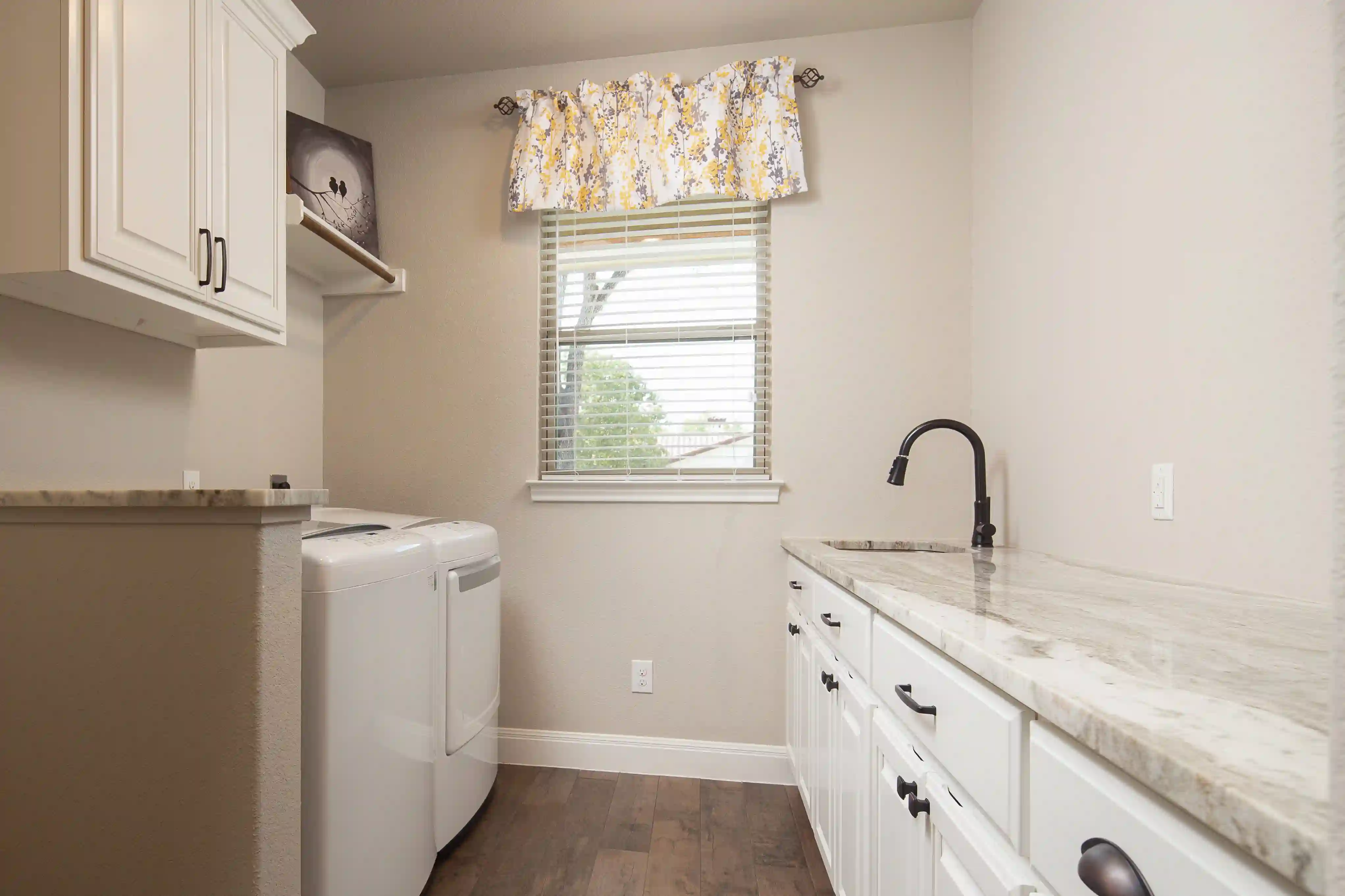 Cover Point: A Sheltered Beauty Photo Tour