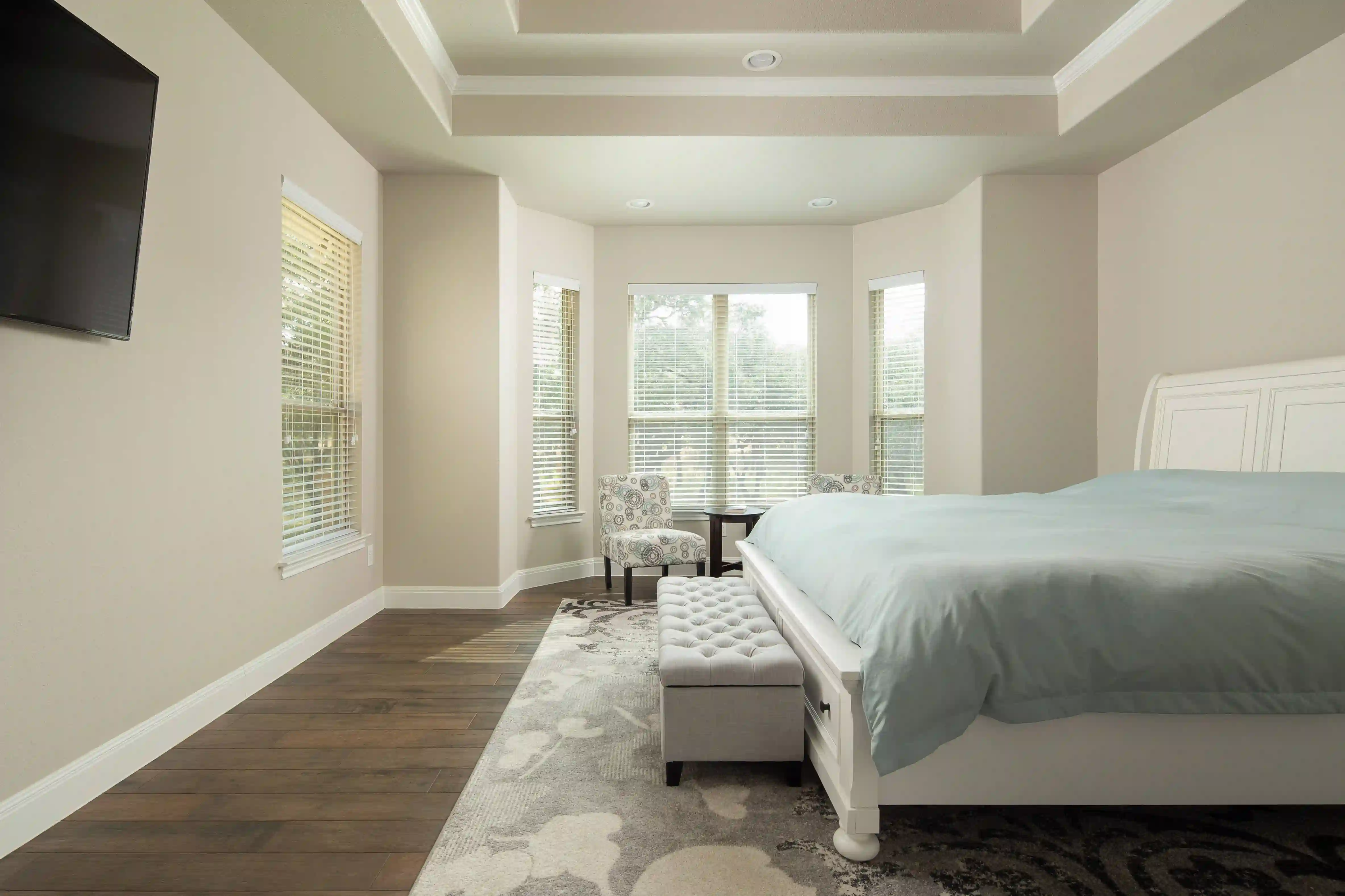 Cover Point: A Sheltered Beauty Photo Tour