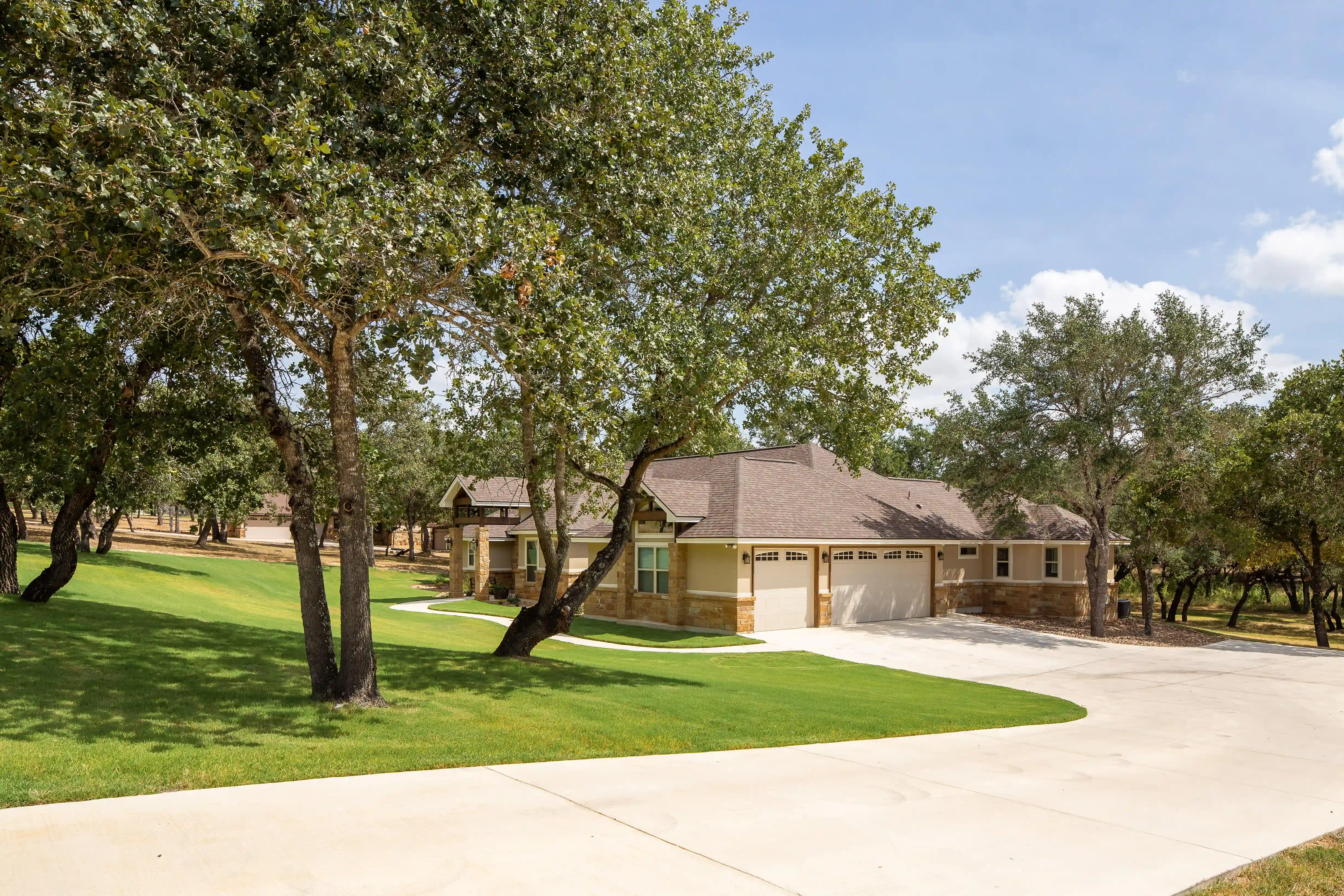 Cover Point: A Sheltered Beauty Photo Tour