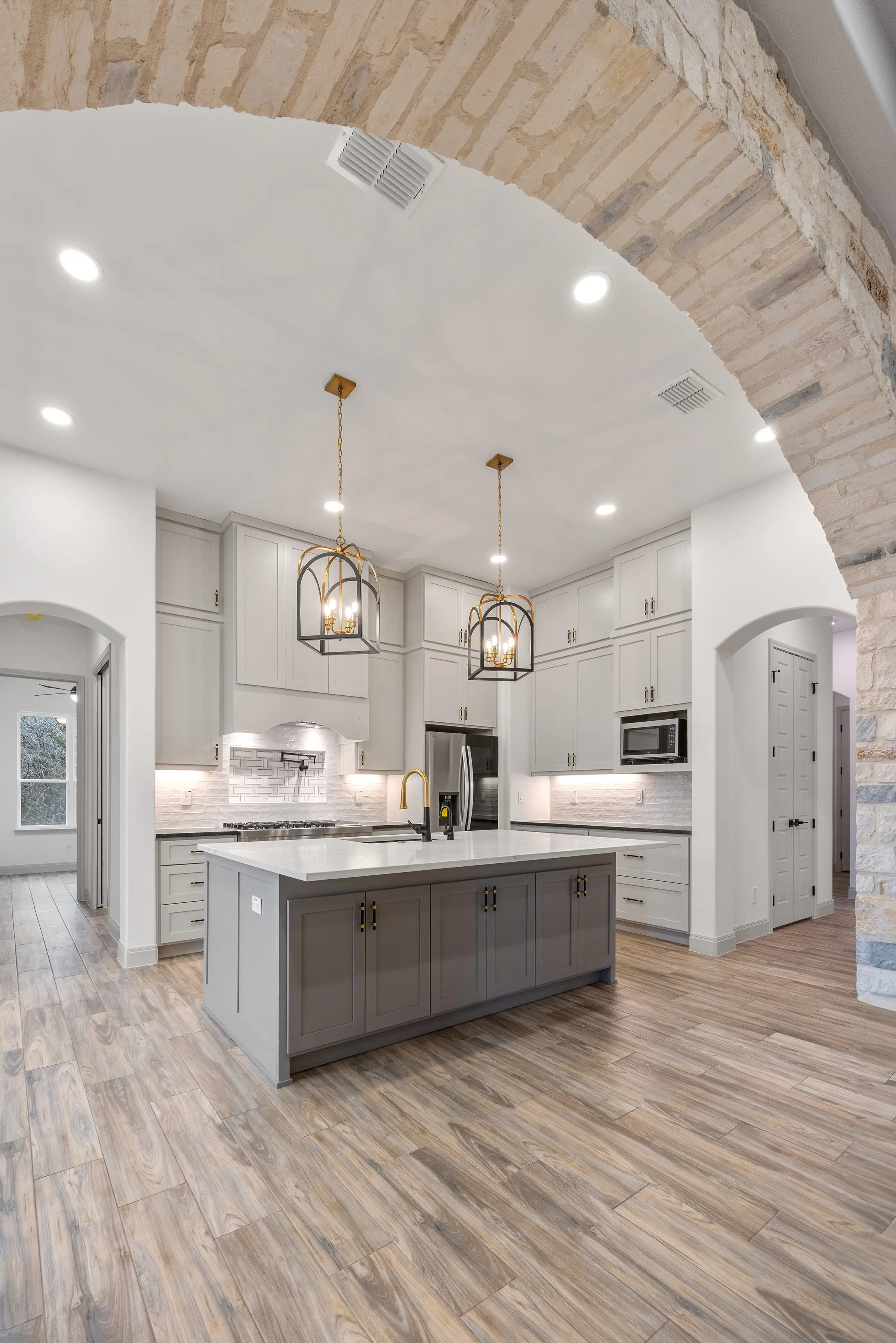 Dream Homes Gallery: Explore Elegant Design & Craftsmanship | KC Custom ...