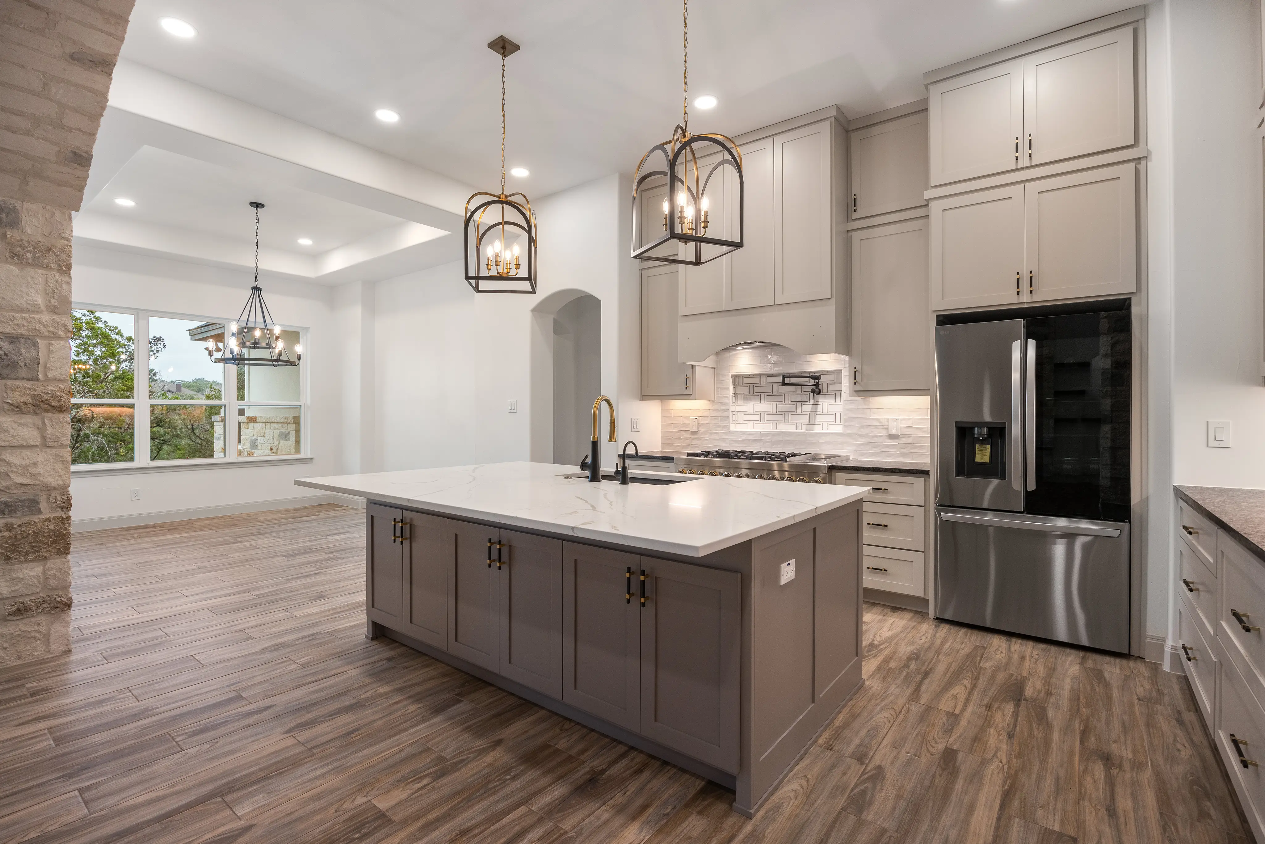 Dream Homes Gallery: Explore Elegant Design & Craftsmanship | KC Custom ...