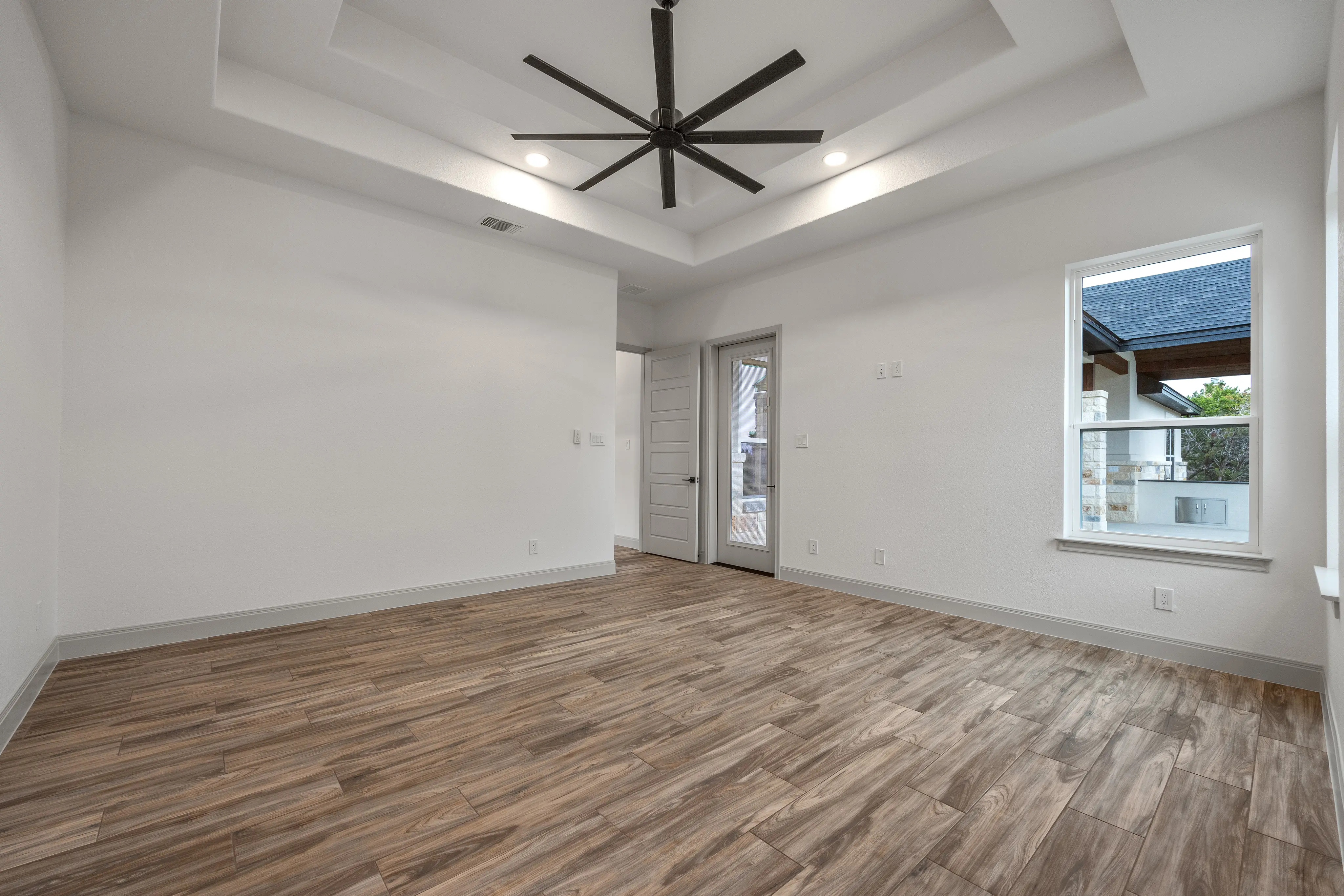 Dream Homes Gallery: Explore Elegant Design & Craftsmanship | KC Custom ...