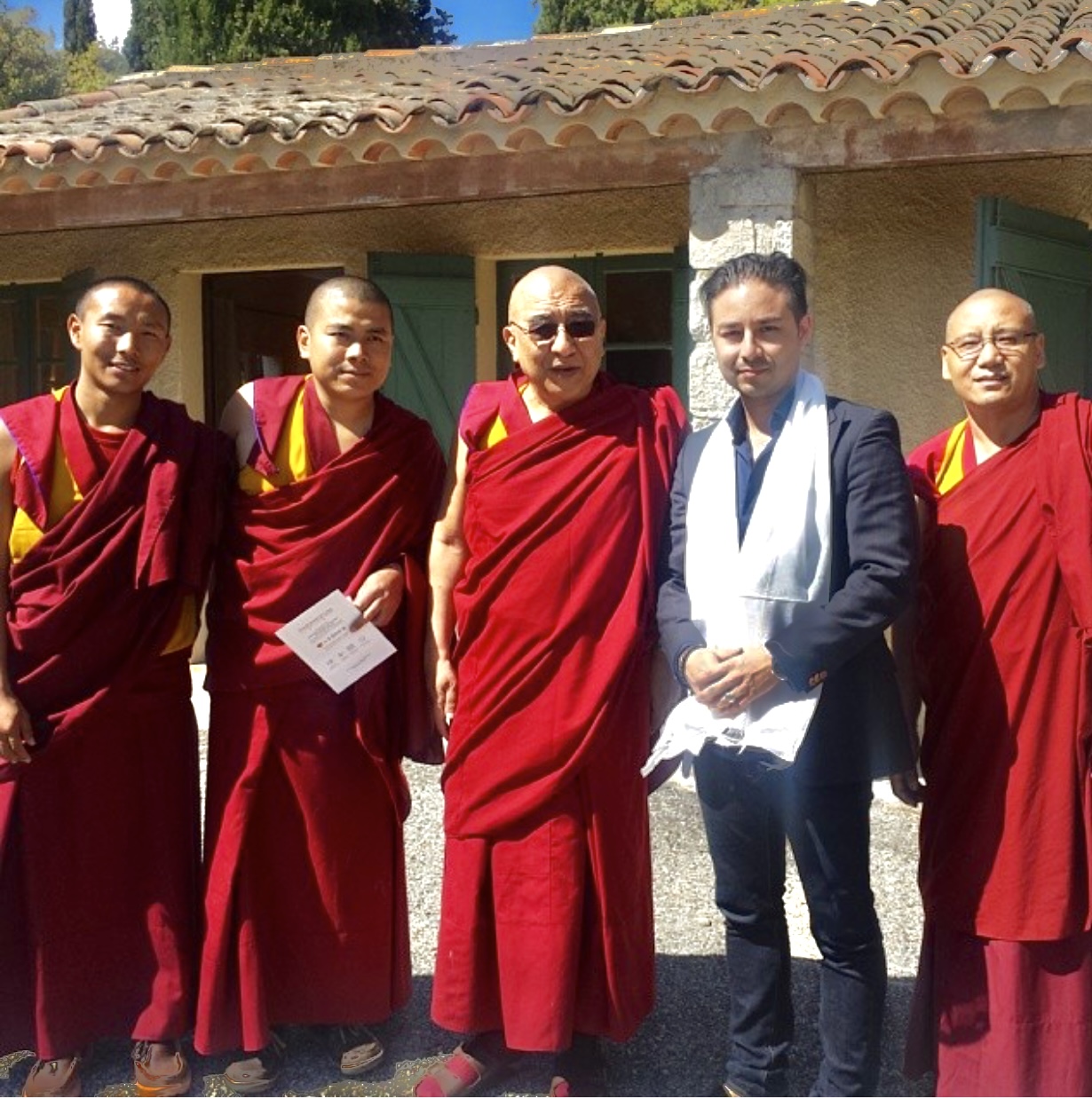 Dr David Luu - Longevity entrepreneur, surgeon, humanitarian